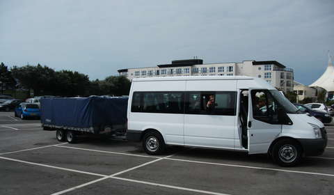 Mini Bus & Trailer | 5th Northfleet Scout Group